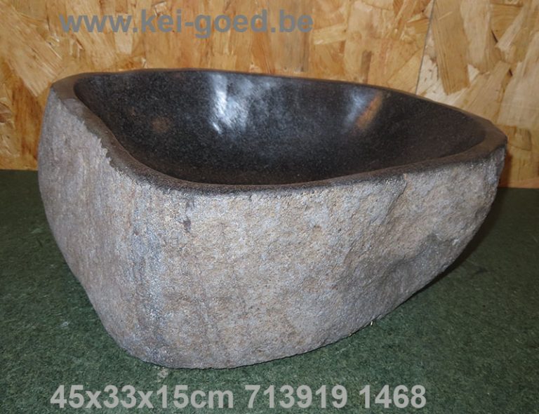 pompbak van riviersteen graniet uniek product van de aarde